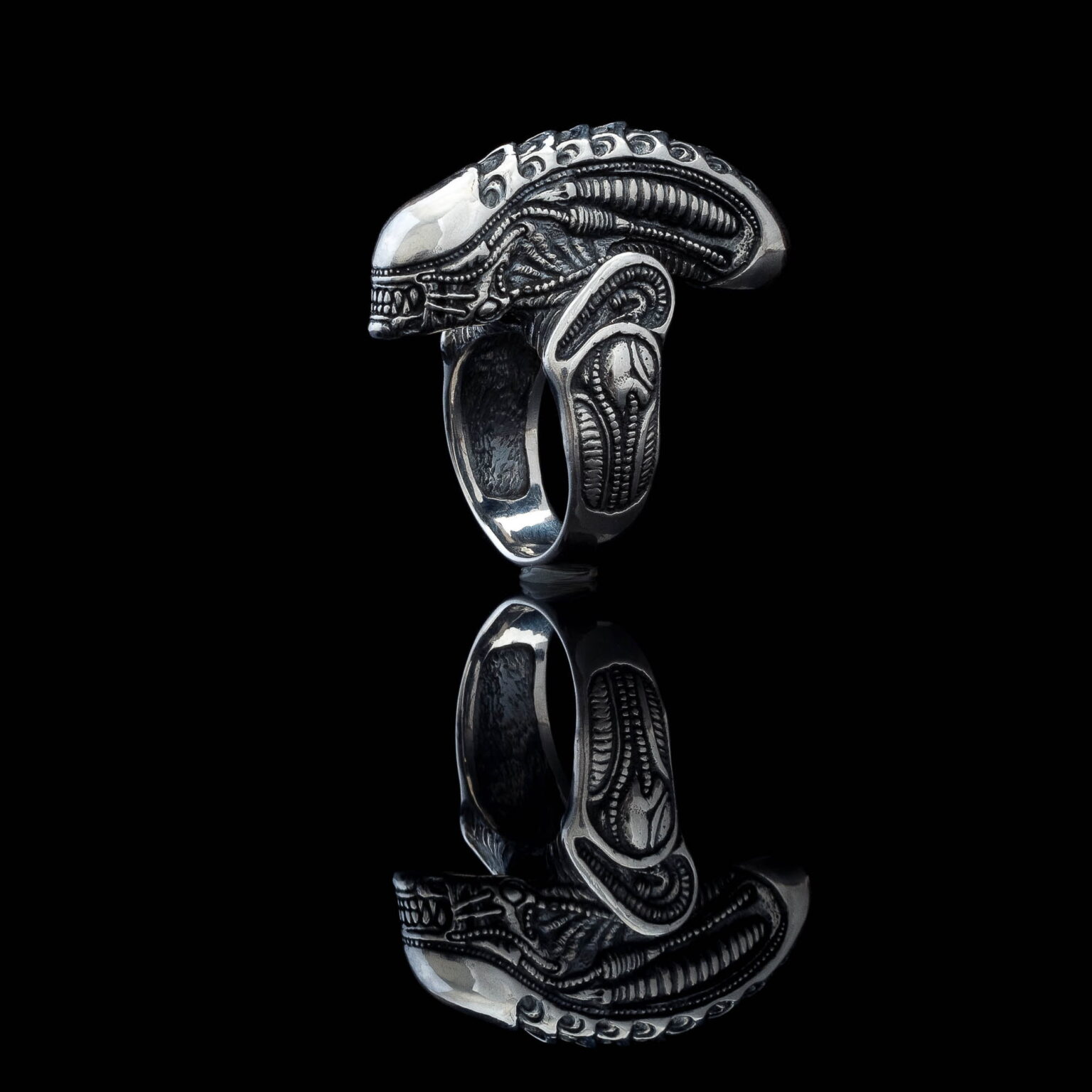 Alien Horror Ring - Macabria