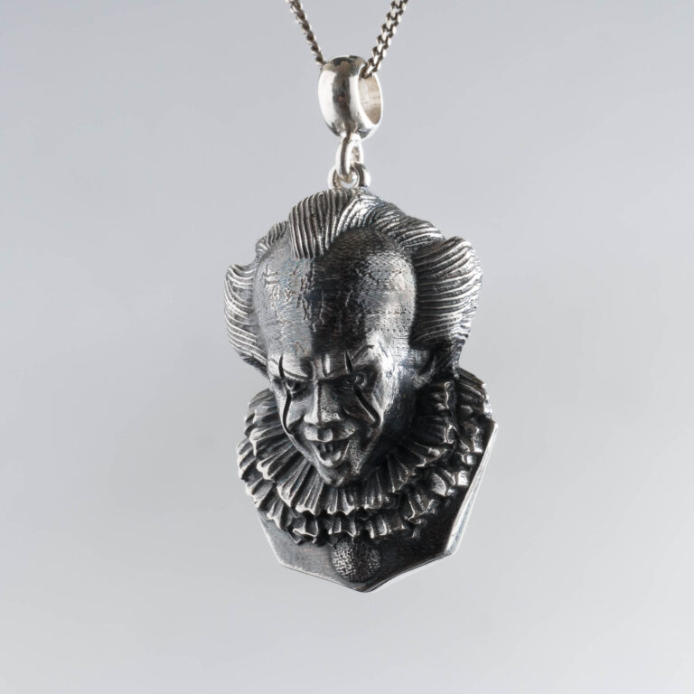 Pennywise Clown 2017 Horror Pendant - Macabria
