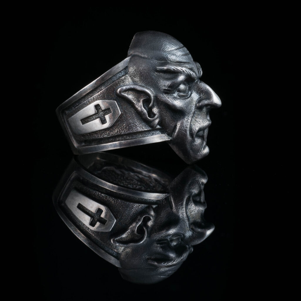 Nosferatu: A Symphony of Horror Ring - Macabria