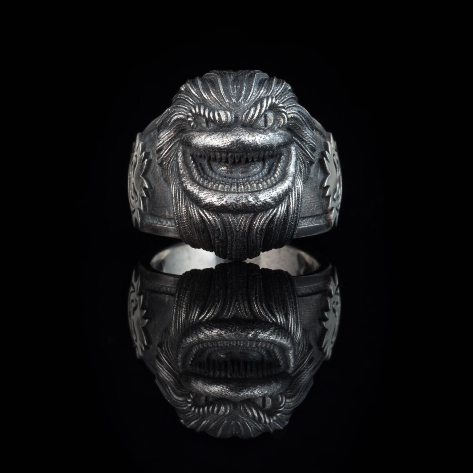 Critters Horror Ring - Macabria