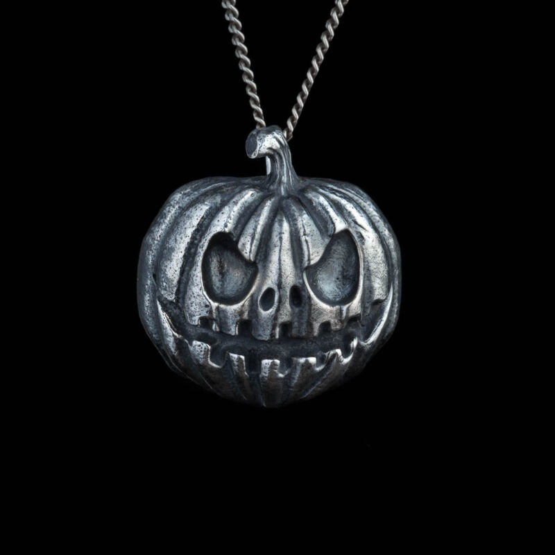 Pennywise Clown 2017 Horror Pendant - Macabria