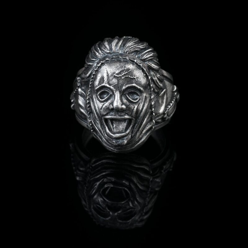 Leatherface Horror Ring Macabria
