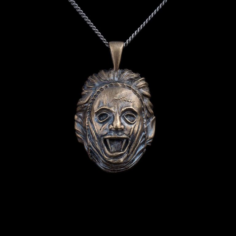 Leatherface Horror Pendant - Macabria